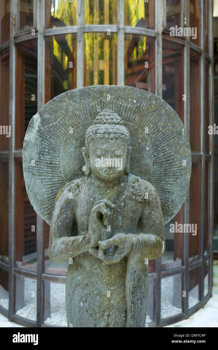 Sculpturer of Buddha in Ubud, Bali, Indonesia Stock Photo - Alamy