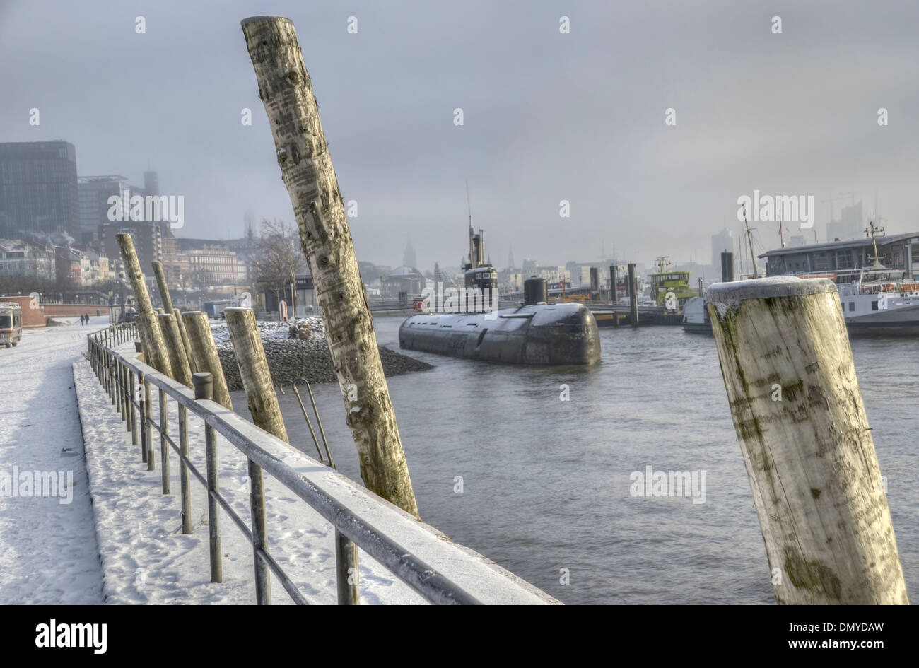 U boat weapon hi-res stock photography and images - Alamy