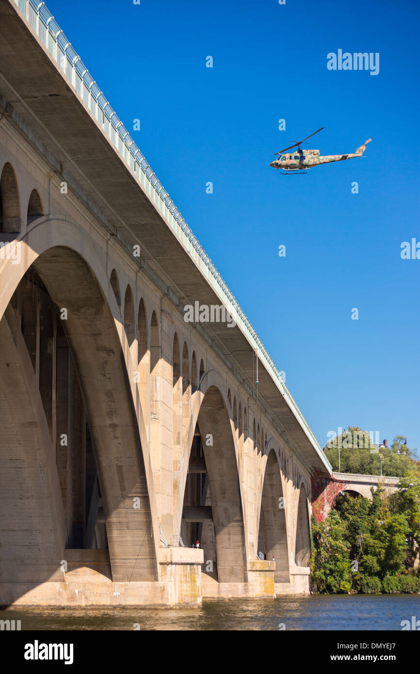 Usa helicopter hi-res stock photography and images - Alamy