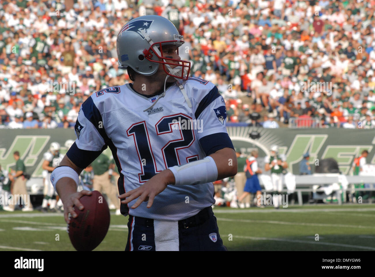 Sep 17, 2006; New York, NY, USA; NFL Football: TOM BRADY at the NY Jets ...
