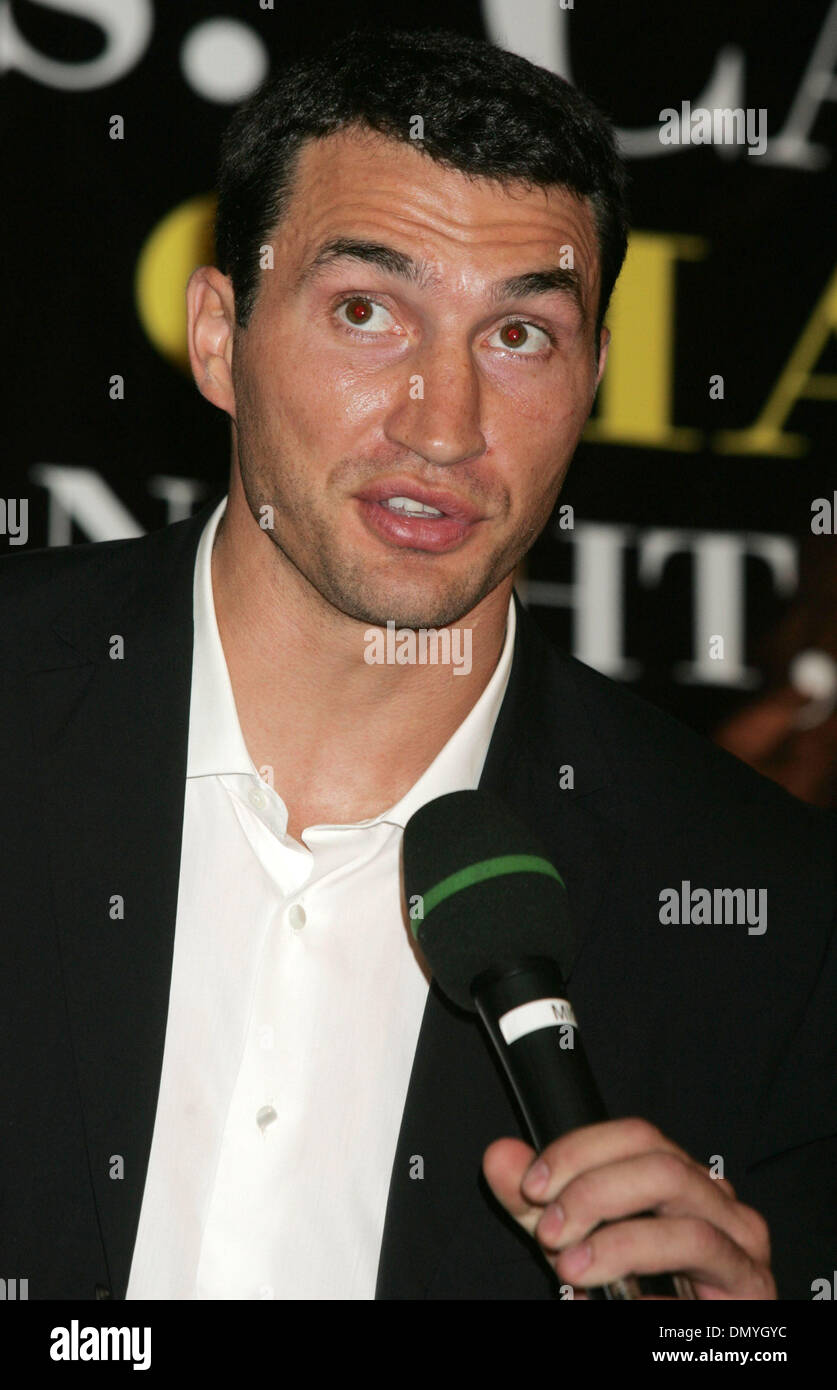 Sep 19, 2006; New York, NY, USA; Heavyweight Champion of the World ...