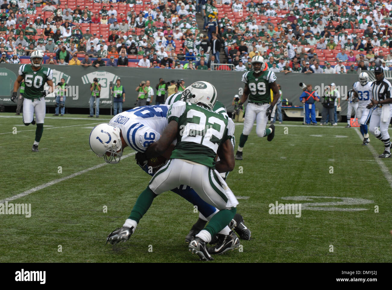 Oct 01, 2006; New York, NY, USA; NFL Football: NY Jets vs the COLTS at ...