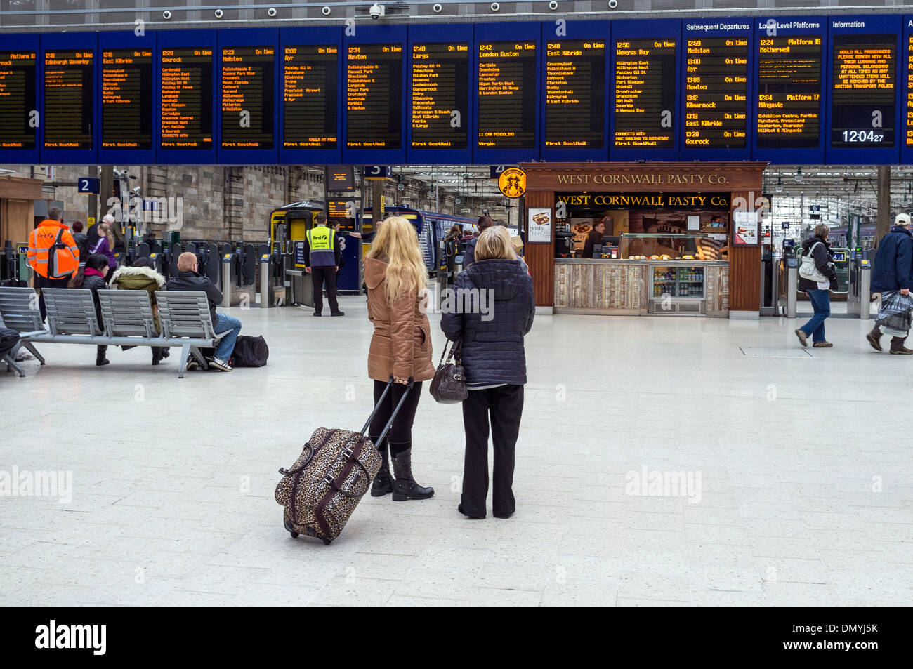 Train destination board uk hi-res stock photography and images - Alamy