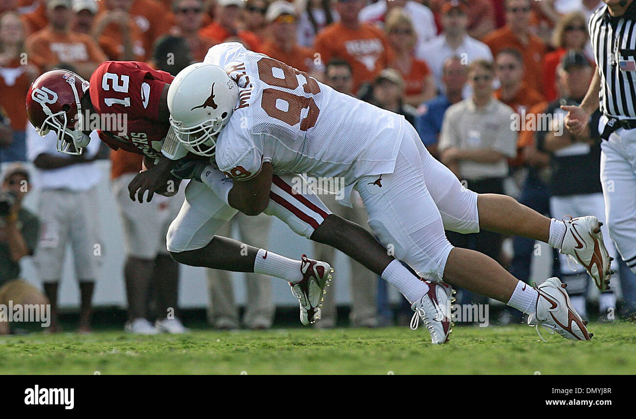 Paul miller football hi-res stock photography and images - Alamy