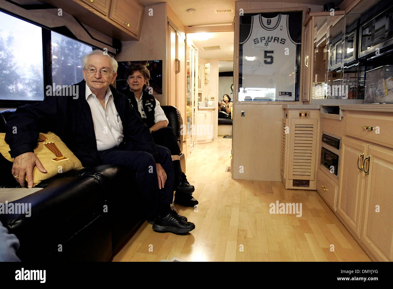 Oct 14, 2006; San Antonio, TX, USA; Joe and Carol Borenstein, seen ...
