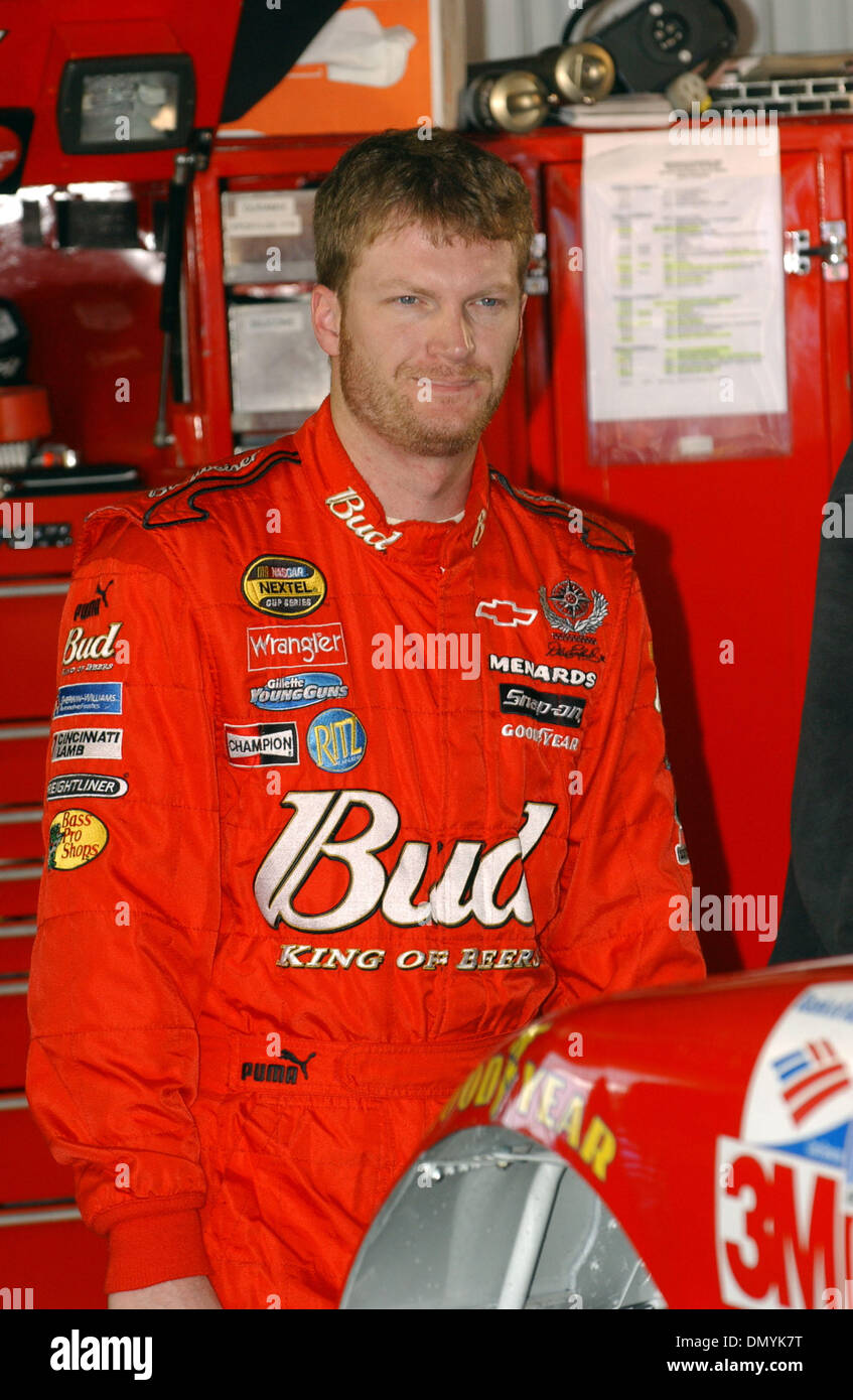 Oct 20, 2006; Martinsville, VA, USA; Driver DALE EARNHARDT JR. during ...