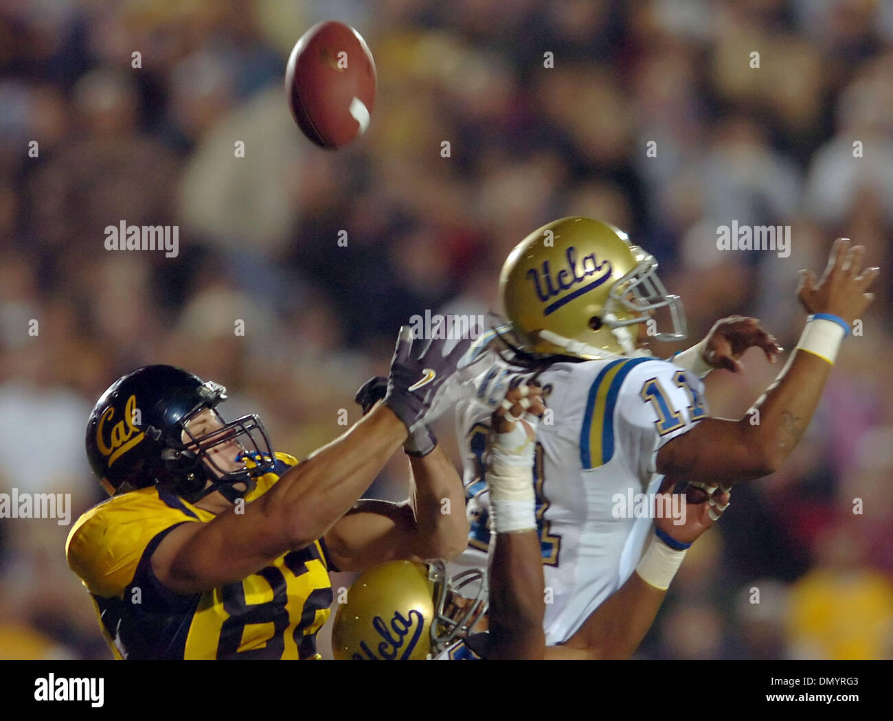 Nov 04, 2006; Berkeley, CA, USA; California Golden Bears Craig Stevens ...