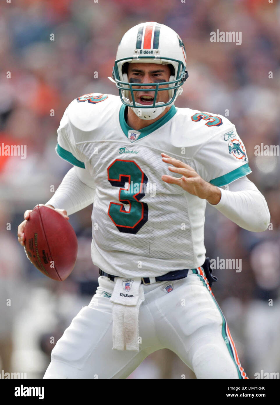 Intentional grounding hi-res stock photography and images - Alamy