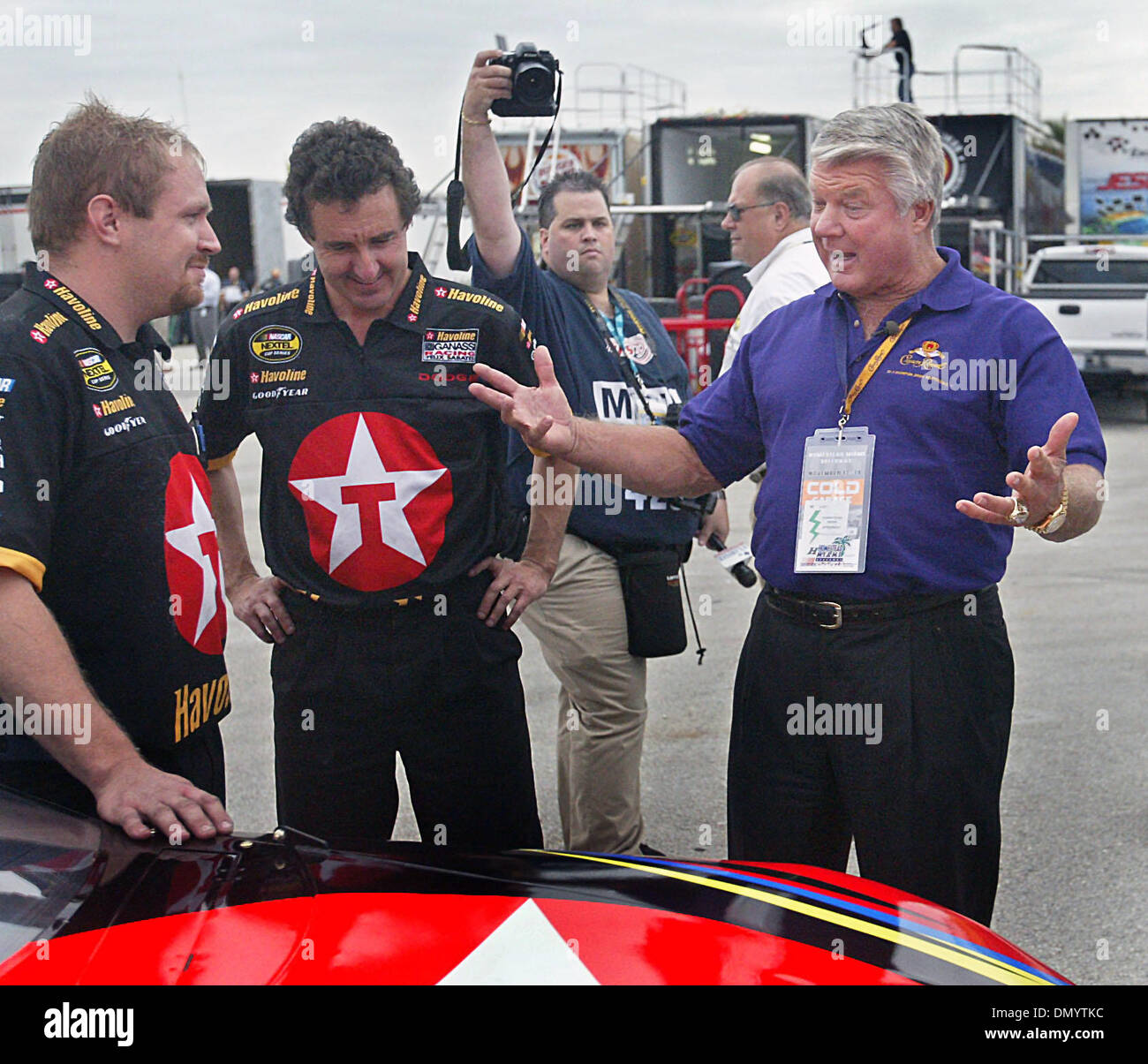 Jimmy johnson coach hi-res stock photography and images - Alamy
