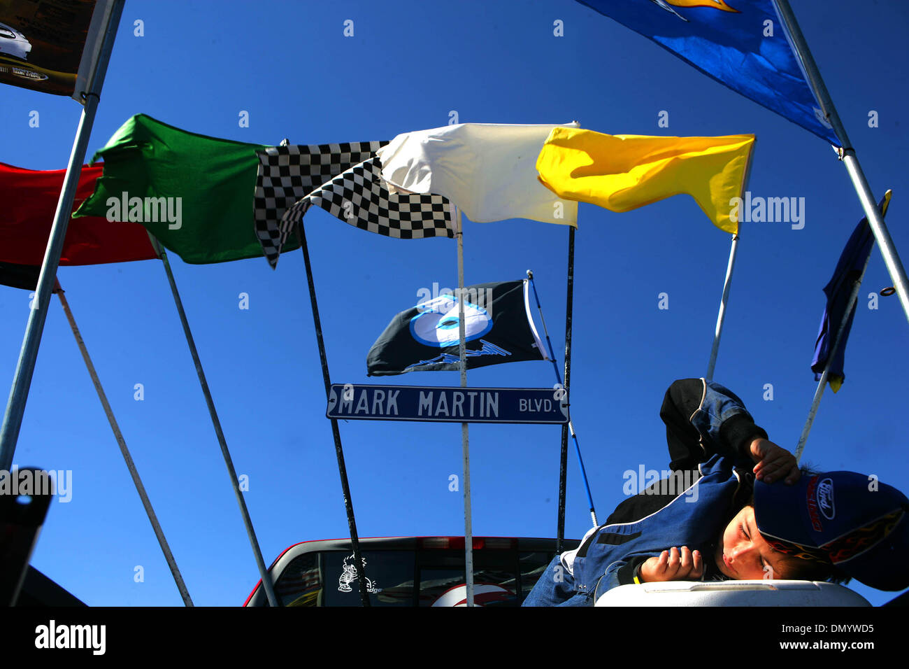 Nascar flags hi-res stock photography and images - Alamy