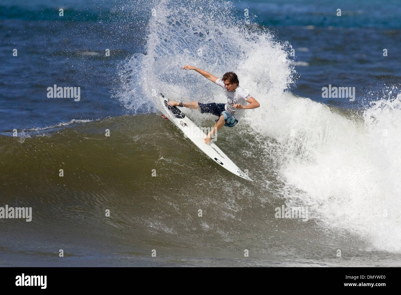 Nov 20, 2006; Haleiwa, North Shore, Oahu, USA; SURFING: The OP Pro ...