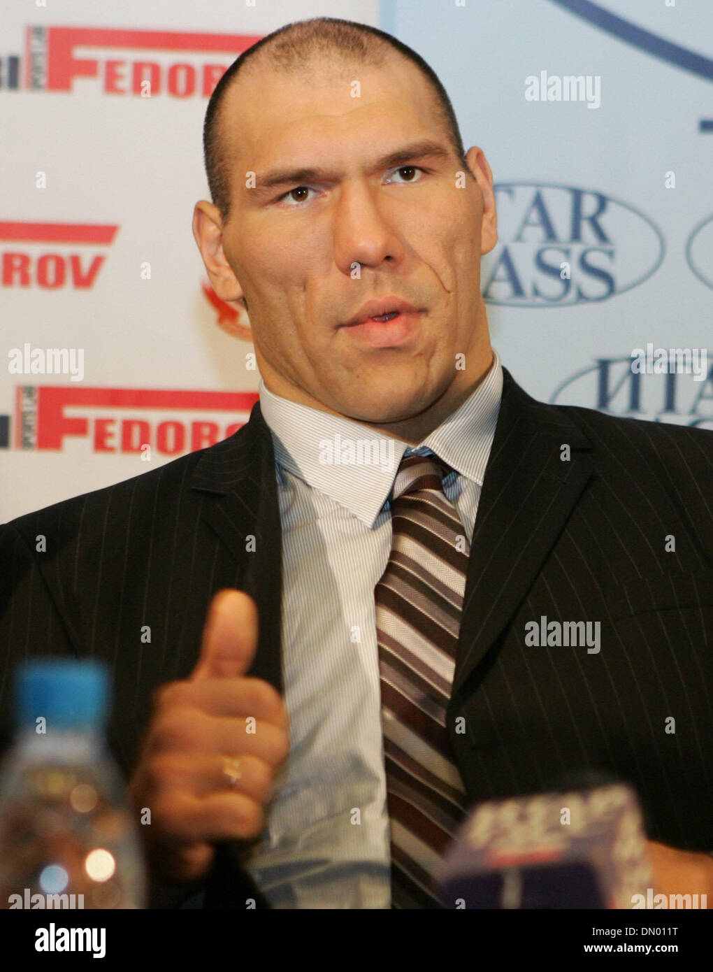 Russian heavy weight boxer Nikolai Valuev at the press conference in ...