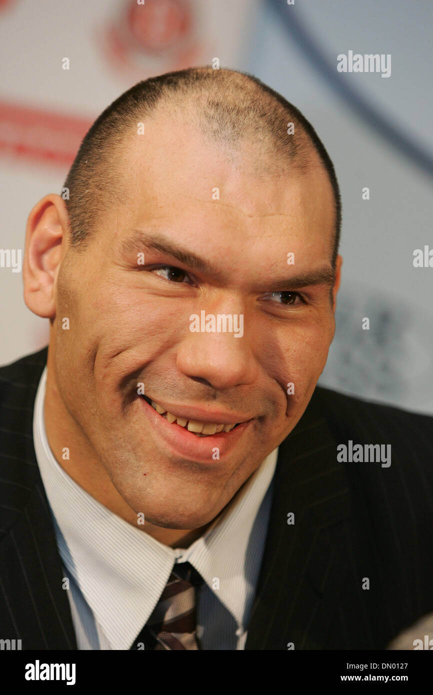Russian heavy weight boxer Nikolai Valuev at the press conference in ...