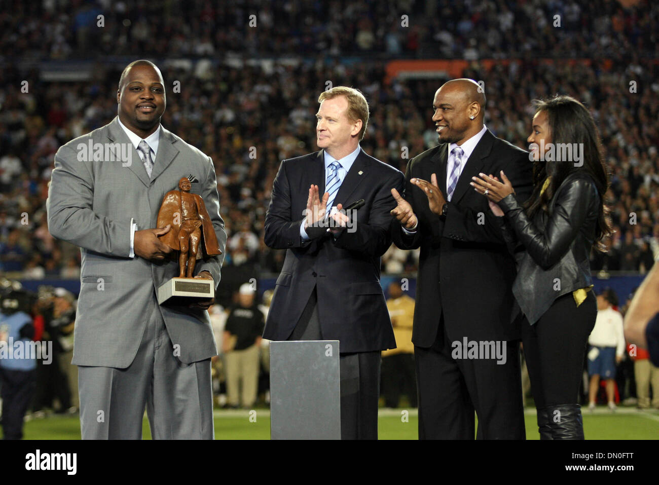 Feb. 07, 2010 - Miami Gardens, Florida, USA - Walter Payton NFL Man of ...