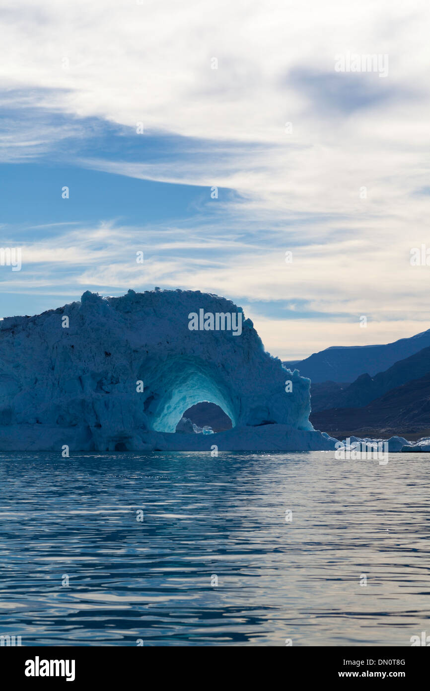 Ice arch hi-res stock photography and images - Alamy