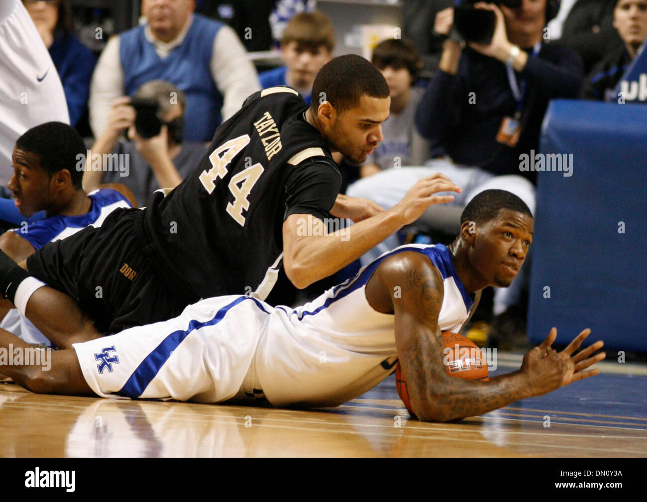 Jan. 30, 2010 - Lexington, Kentucky, USA - UK's DeAndre Liggins called ...