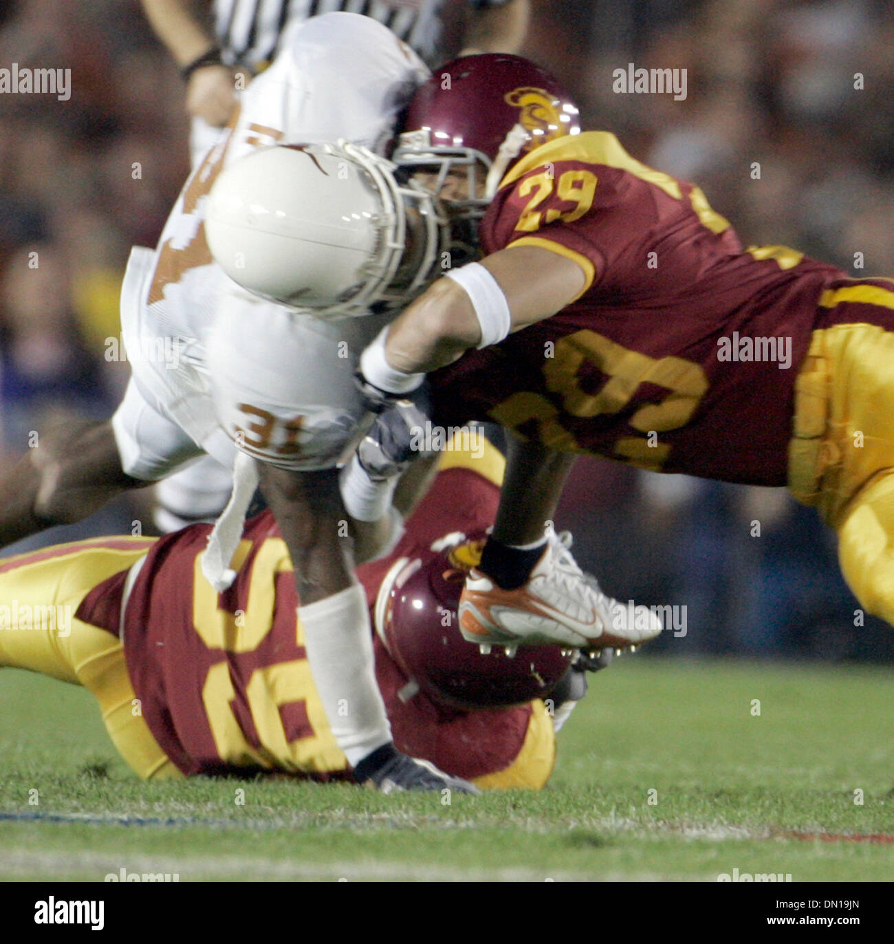 Jan 04, 2006; Pasadena, CA, USA; Southern California's SCOTT WARE (29 ...