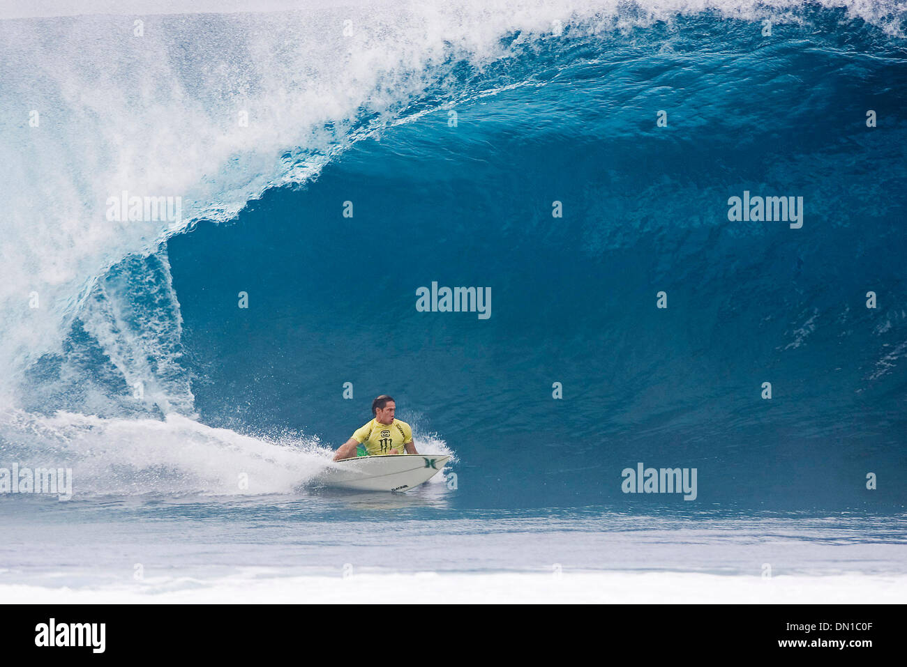 Jan 28, 2006; Pipeline, Oahu, Hawaii, USA; KAHEA HART (Haw) powered ...