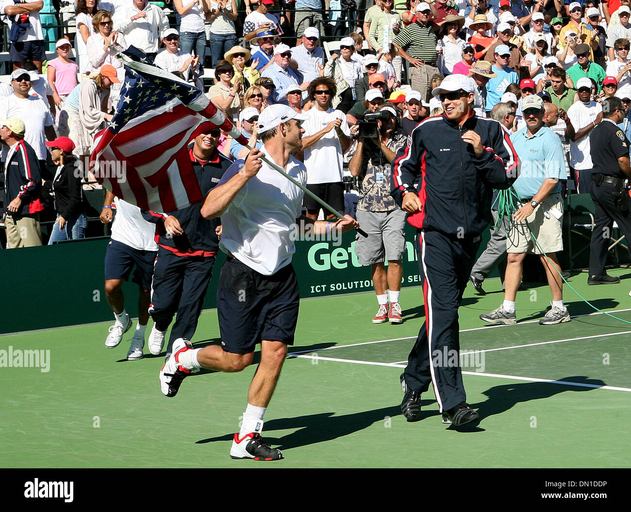 Andy roddick davis cup hi-res stock photography and images - Alamy