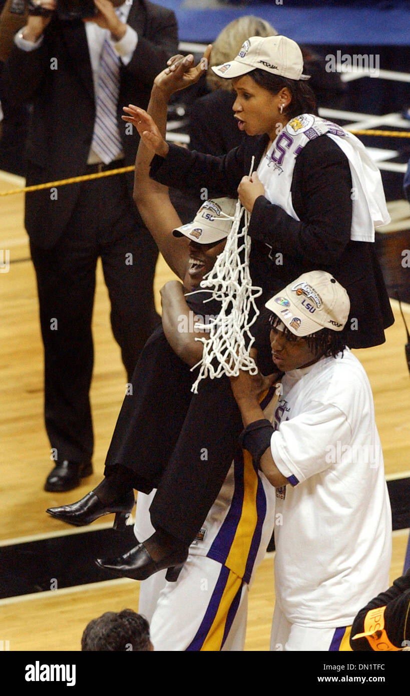 Mar 27, 2006; San Antonio, TX, USA; NCAA Women's Basketball: LSU ...