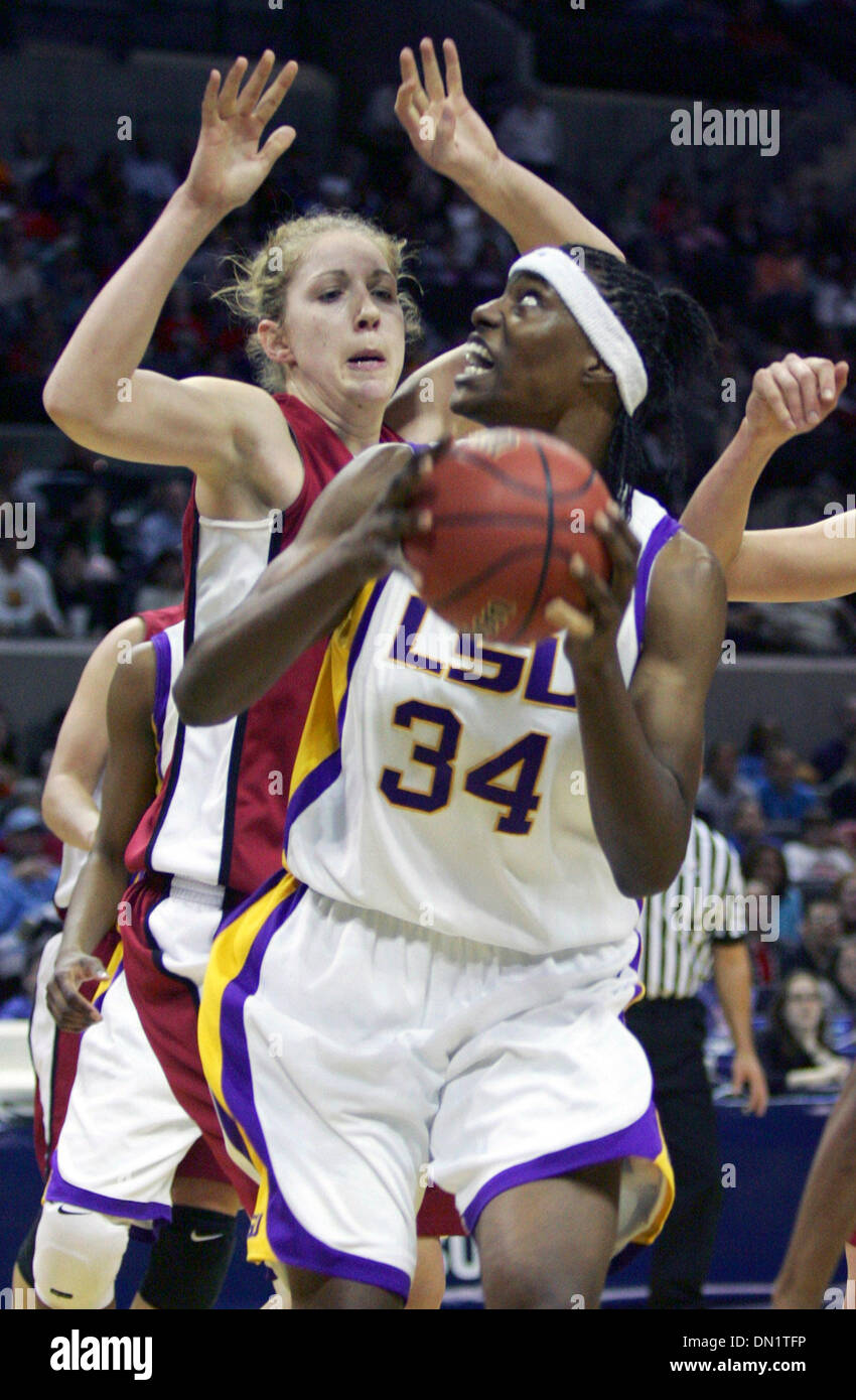 Mar 27, 2006; San Antonio, TX, USA; NCAA Women's Basketball: LSU's ...