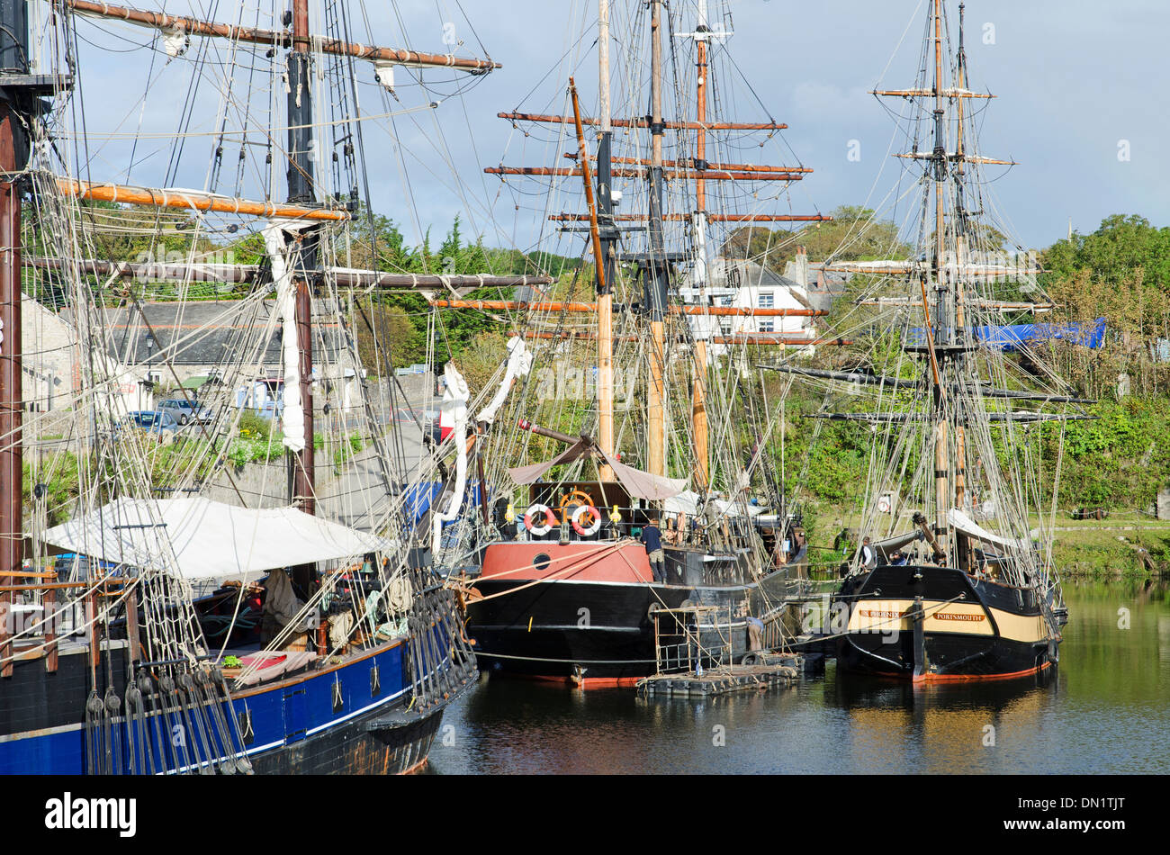 Tall ships charlestown cornwall hi-res stock photography and images - Alamy