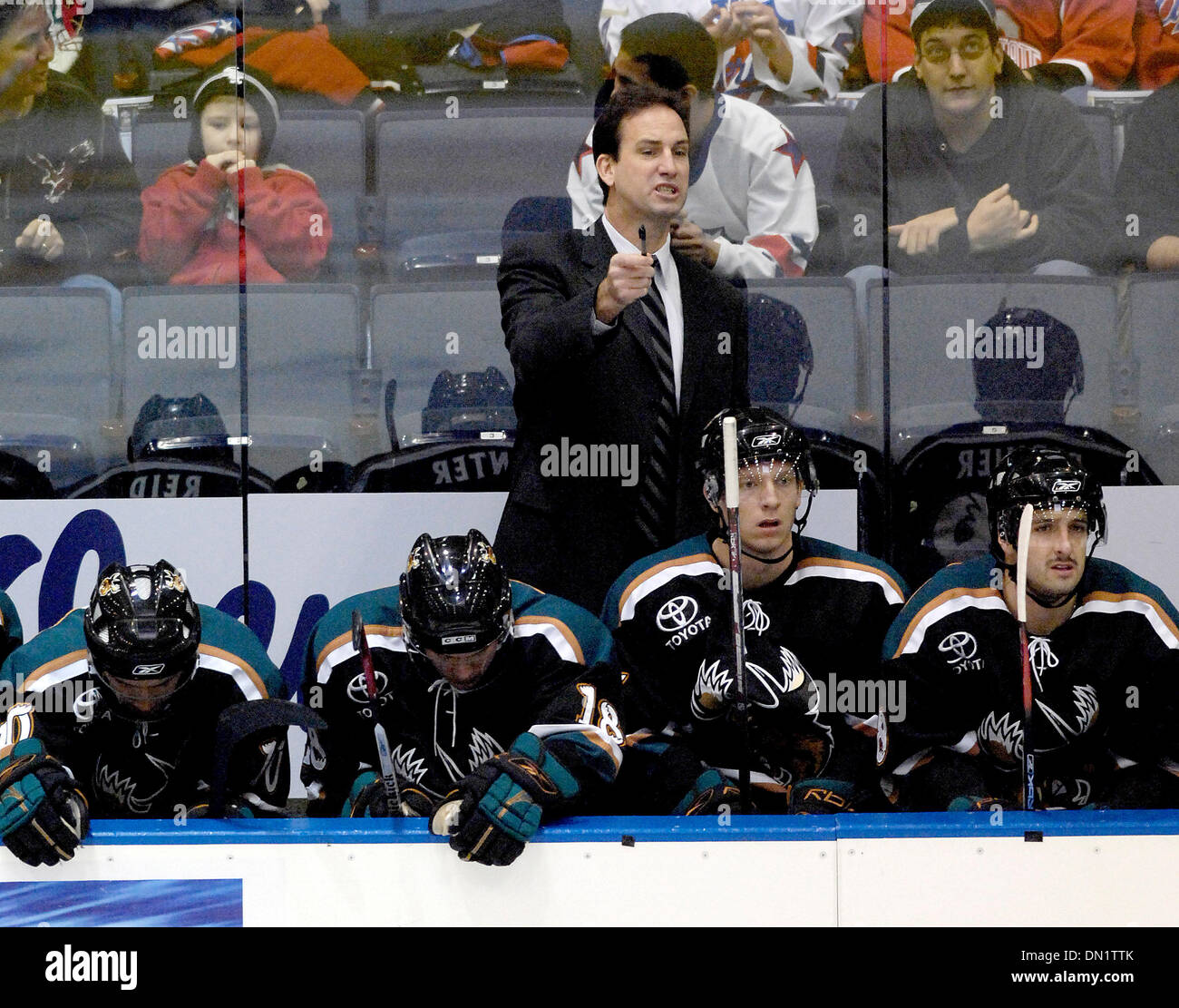 Scott arniel hi-res stock photography and images - Alamy