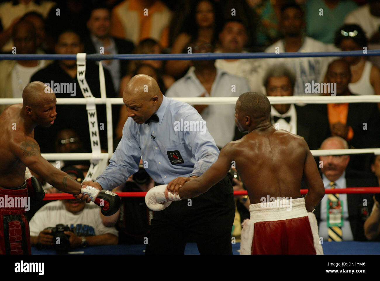 Apr 08, 2006; Las Vegas, NV, USA; FLOYD MAYWEATHER JR. vs ZAB JUDAH IBF ...