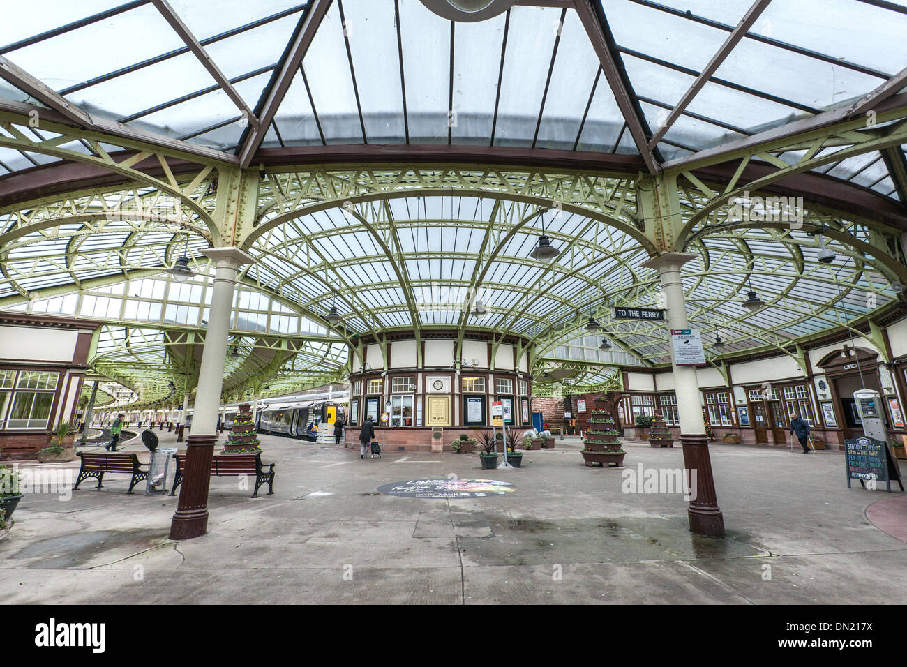 Train ticket booth hi-res stock photography and images - Alamy