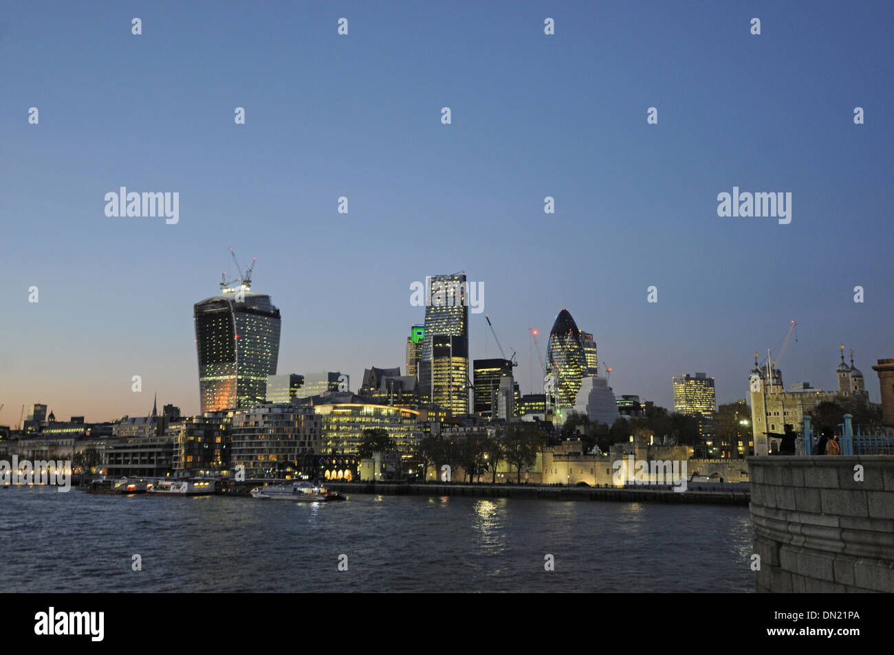 River thames embankment wall hi-res stock photography and images - Alamy