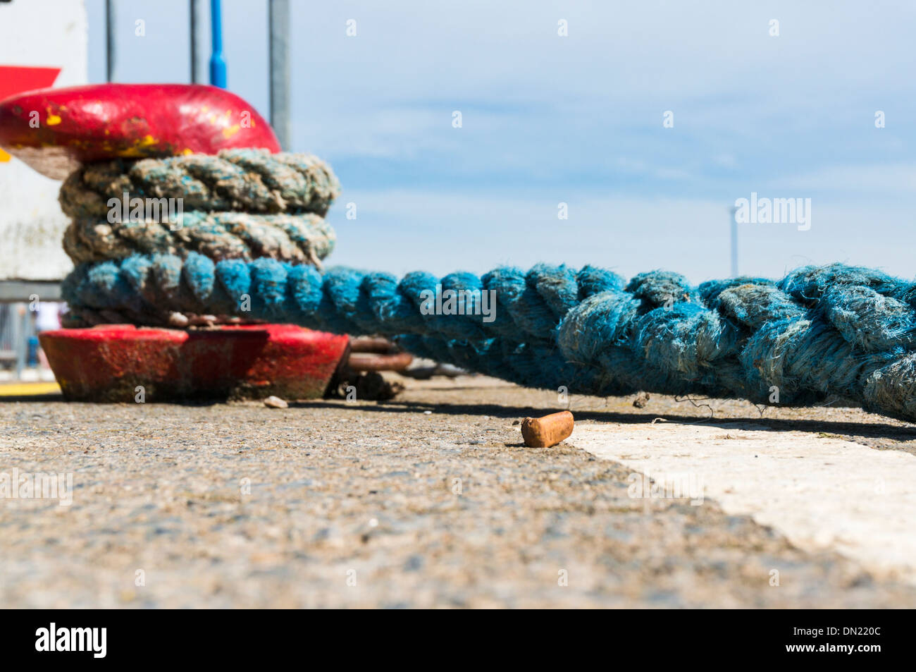 Piling with rope hi-res stock photography and images - Alamy
