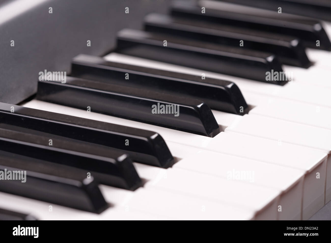 Close-up of a electronic piano keyboard Stock Photo - Alamy