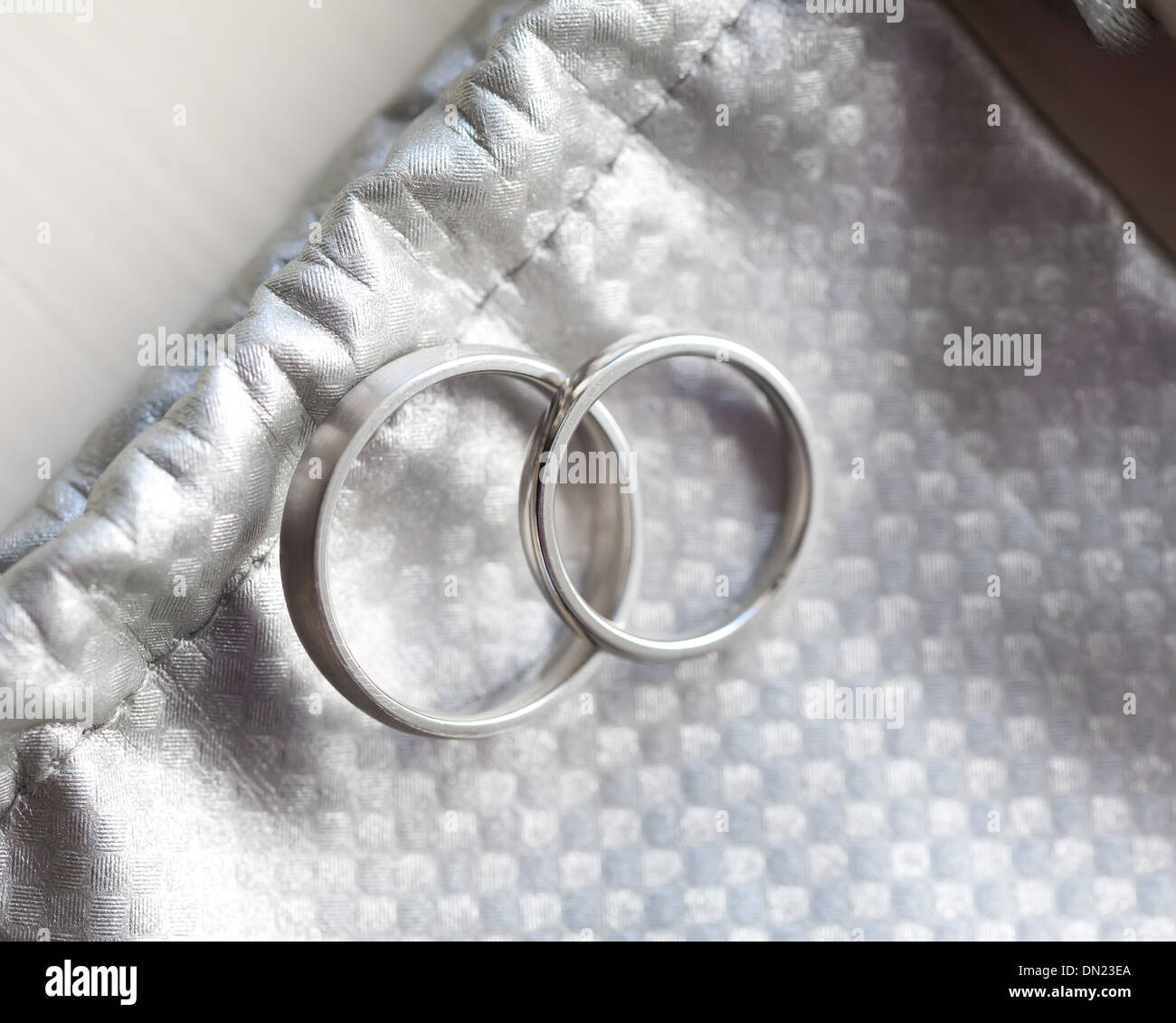 Wedding ring close up hi-res stock photography and images - Alamy