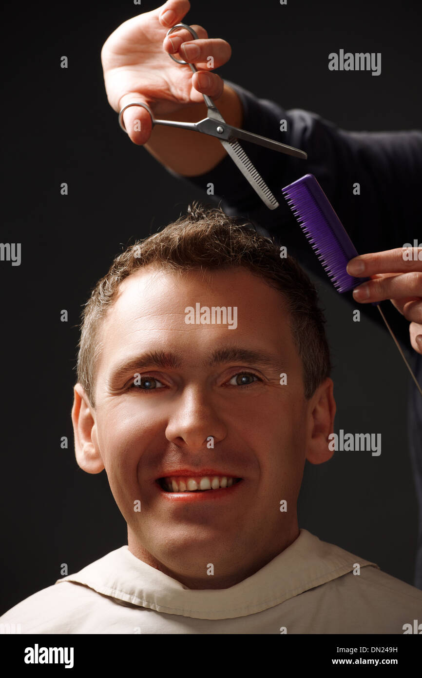 Hairdresser man scissors haircut hi-res stock photography and images ...