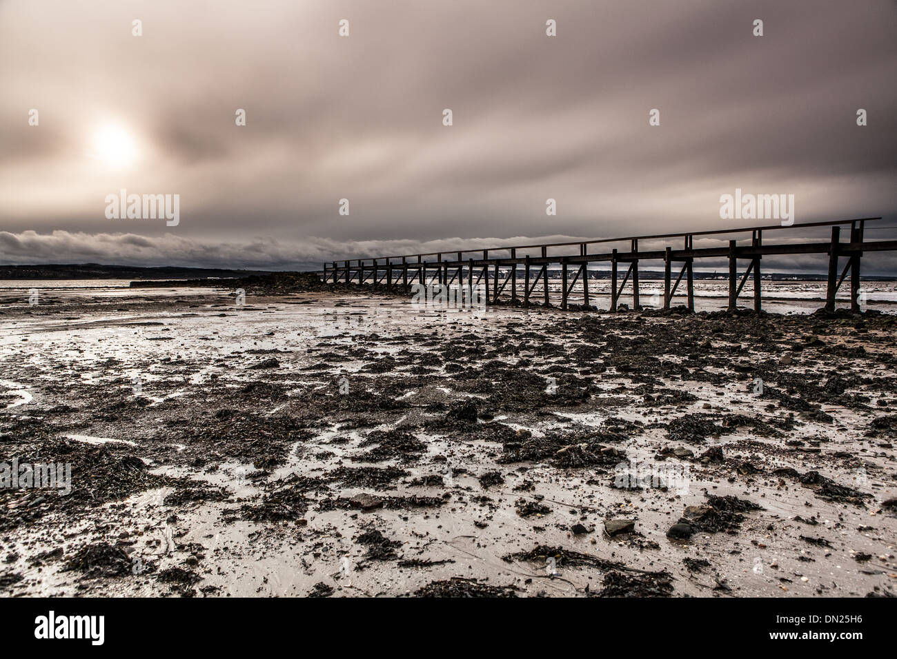 Culross beach hi-res stock photography and images - Alamy