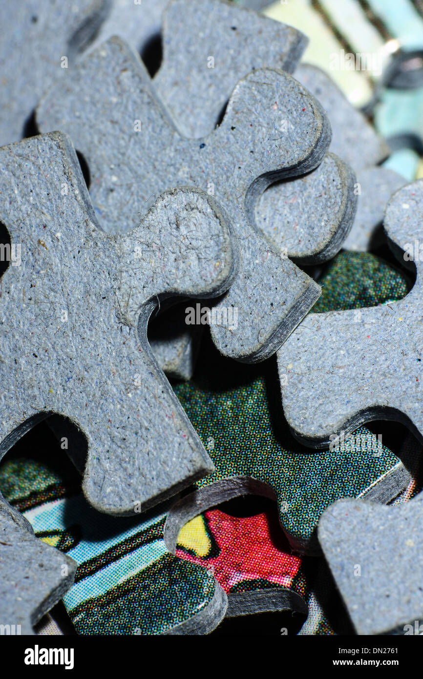 Jigsaw shapes hi-res stock photography and images - Alamy