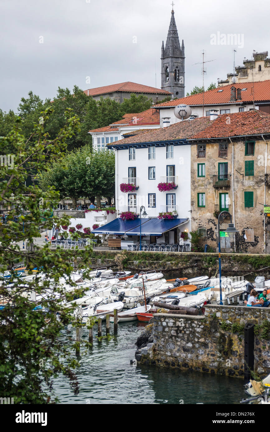 Mundaka estuary hi-res stock photography and images - Alamy