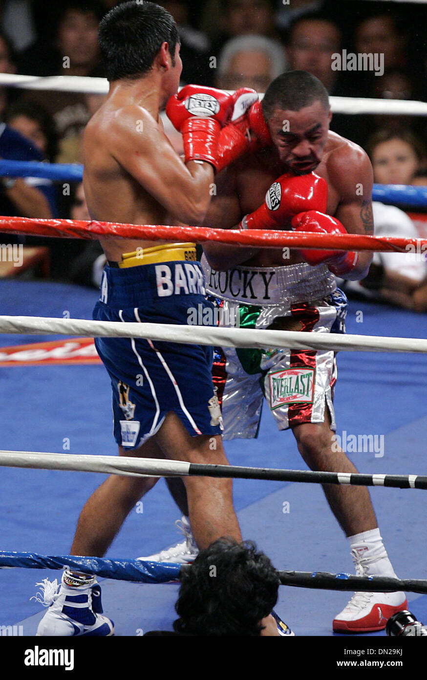 May 20, 2006; Los Angeles, CA, USA; MARCO ANTONIO BARRERA (L) lands a ...