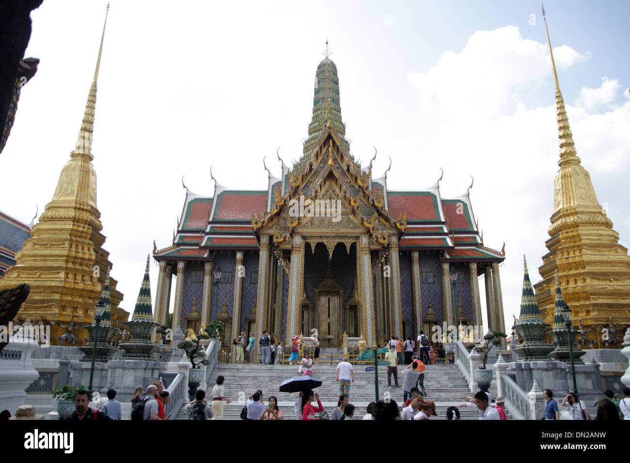 The Grand Palace Temple in Bangkok , Thailand Stock Photo - Alamy