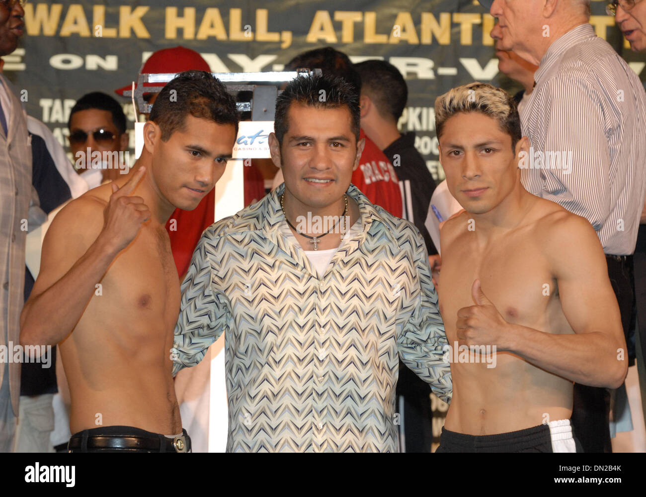 Jun 09, 2006; Atlantic City, NJ, USA; BOXING: (L-R Hernandez, Barerra ...
