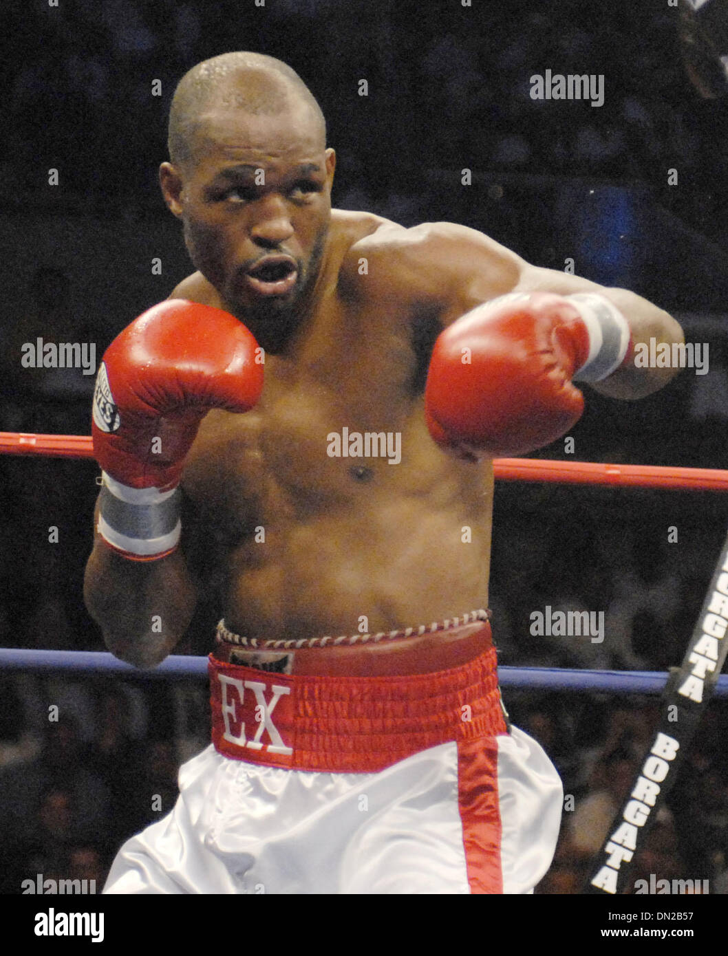 Bernard hopkins hi-res stock photography and images - Alamy