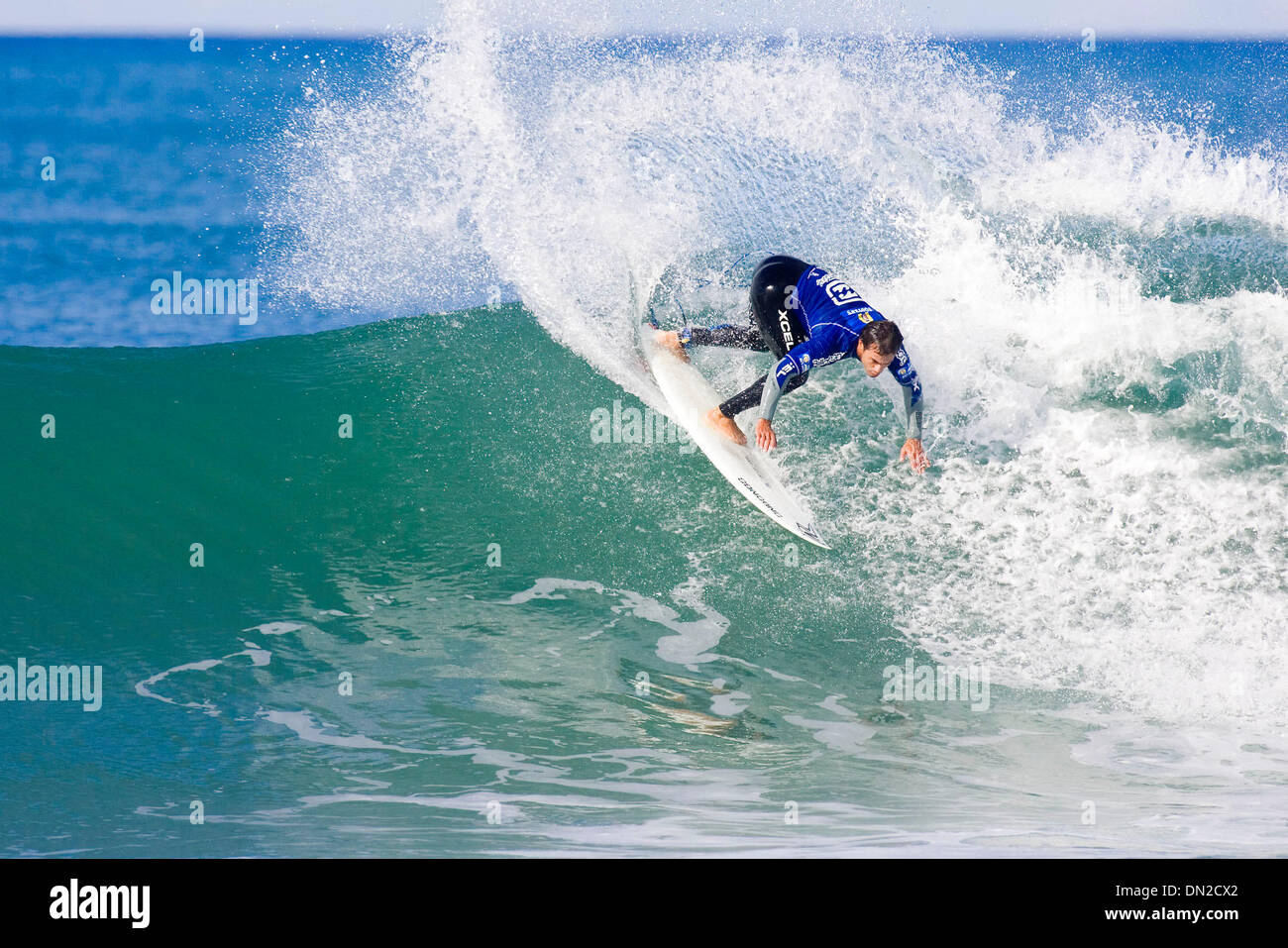 Jul 17, 2006; Jeffreys Bay, SOUTH AFRICA; Brazilian VICTOR RIBAS posted ...