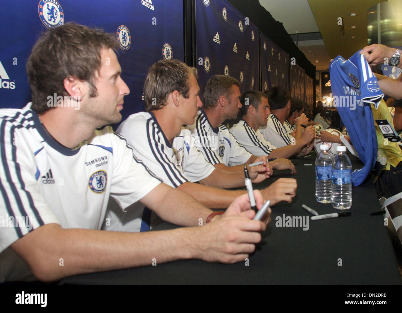 Jul 30, 2006; Santa Monica, CA, USA; Chelsea soccer team players sign ...