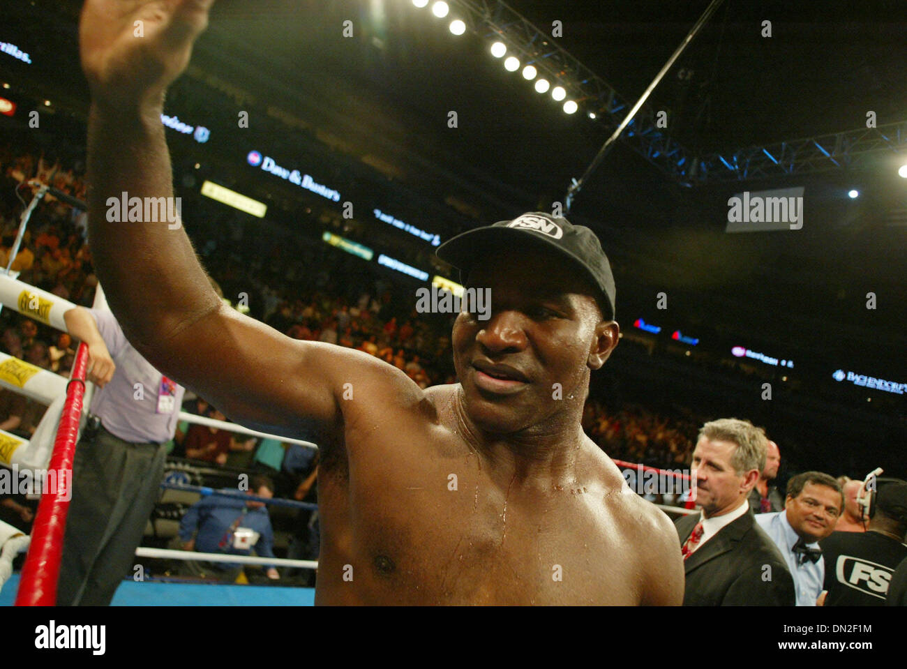 Evander holyfield hi-res stock photography and images - Alamy