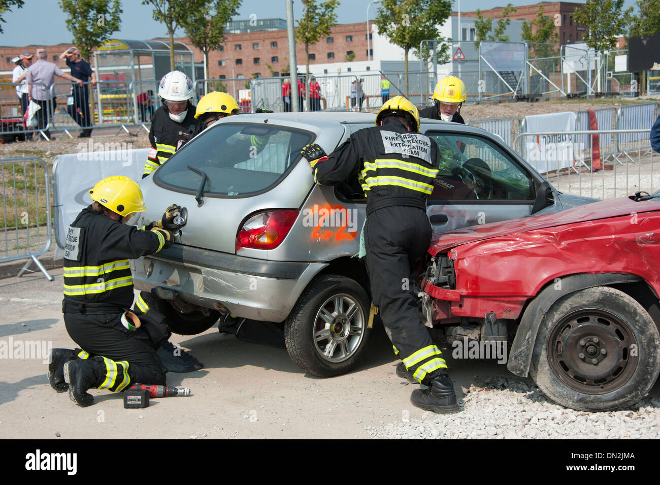 Chocks hi-res stock photography and images - Alamy