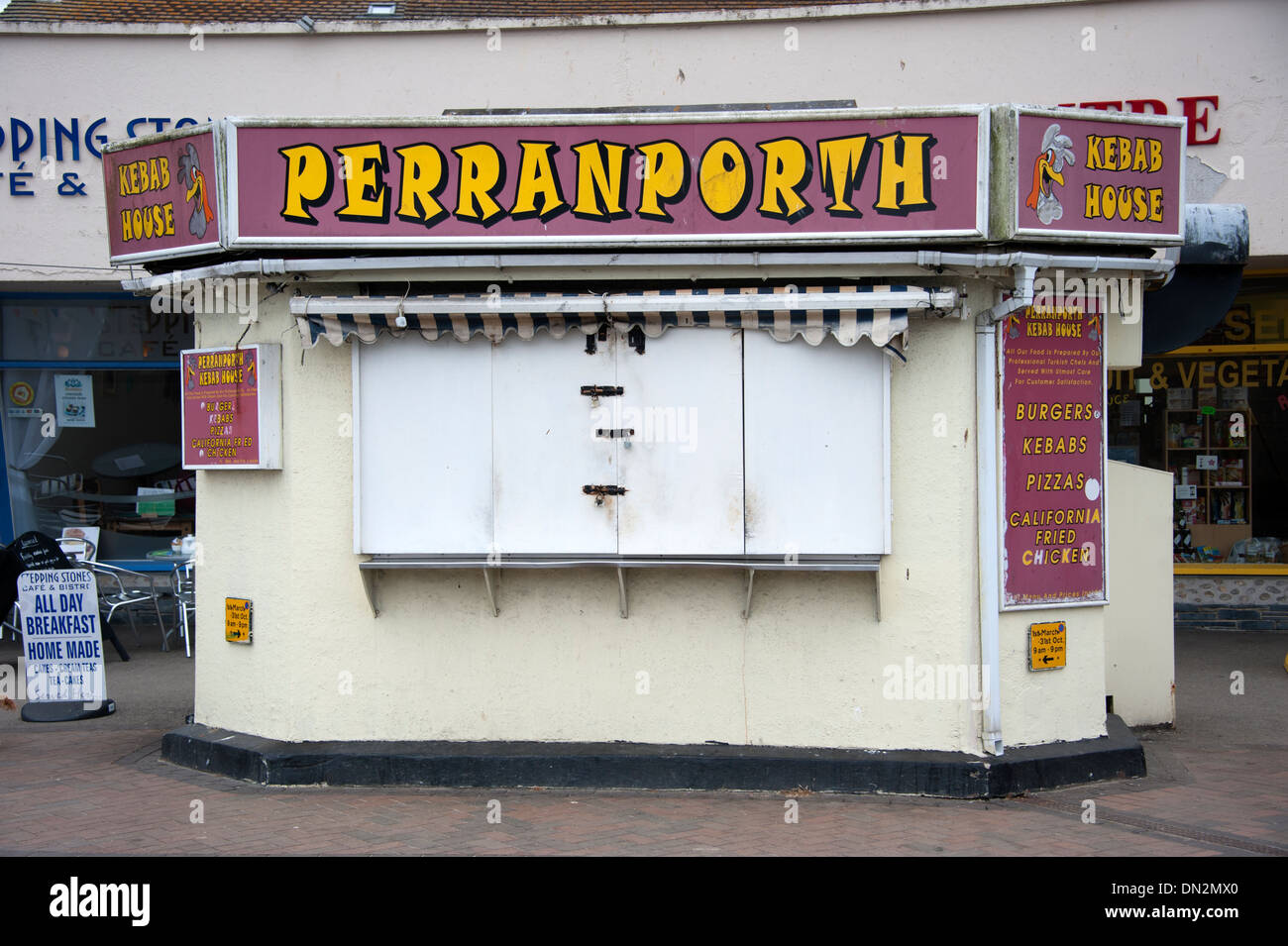 Perranporth hi-res stock photography and images - Alamy