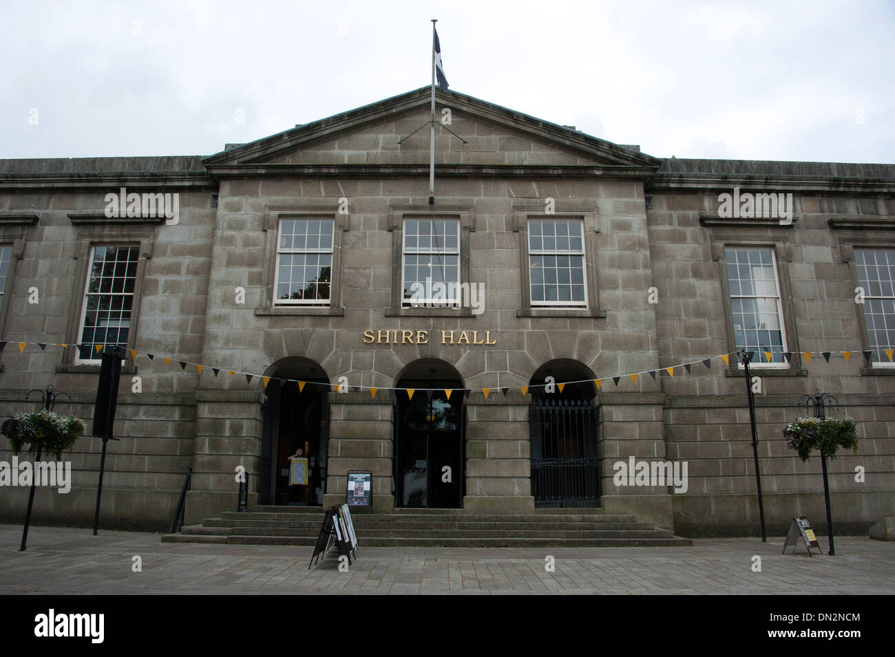 Council building hi-res stock photography and images - Alamy
