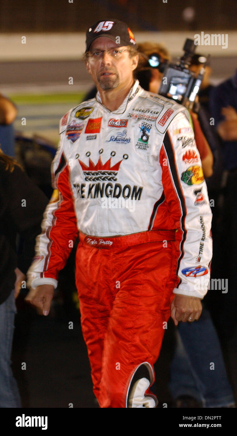 Oct 12, 2006; Concord, NC, USA; Driver KYLE PETTY during qualifying for ...
