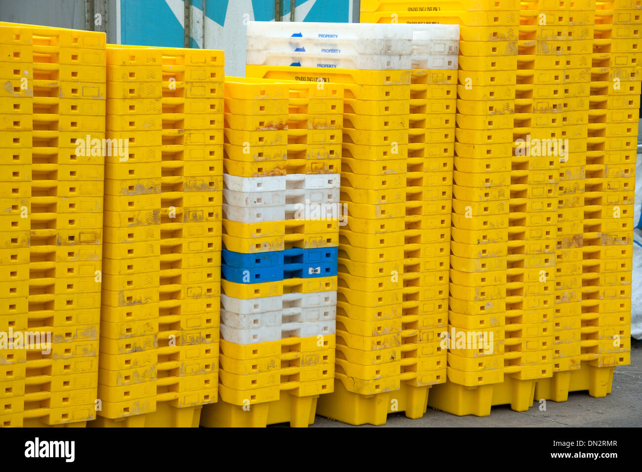 Plastic crates hi-res stock photography and images - Alamy