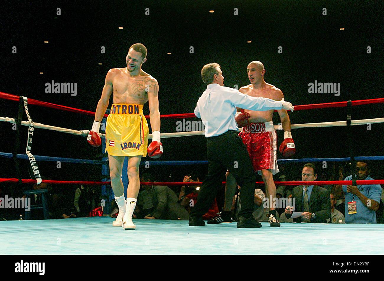 Oct 28, 2006; West Palm Beach, FL, USA; An elated KERMIT CINTRON walks ...